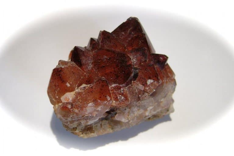 Quartz rouge de L'Argentolle, Saône-et-Loire, Morvan.