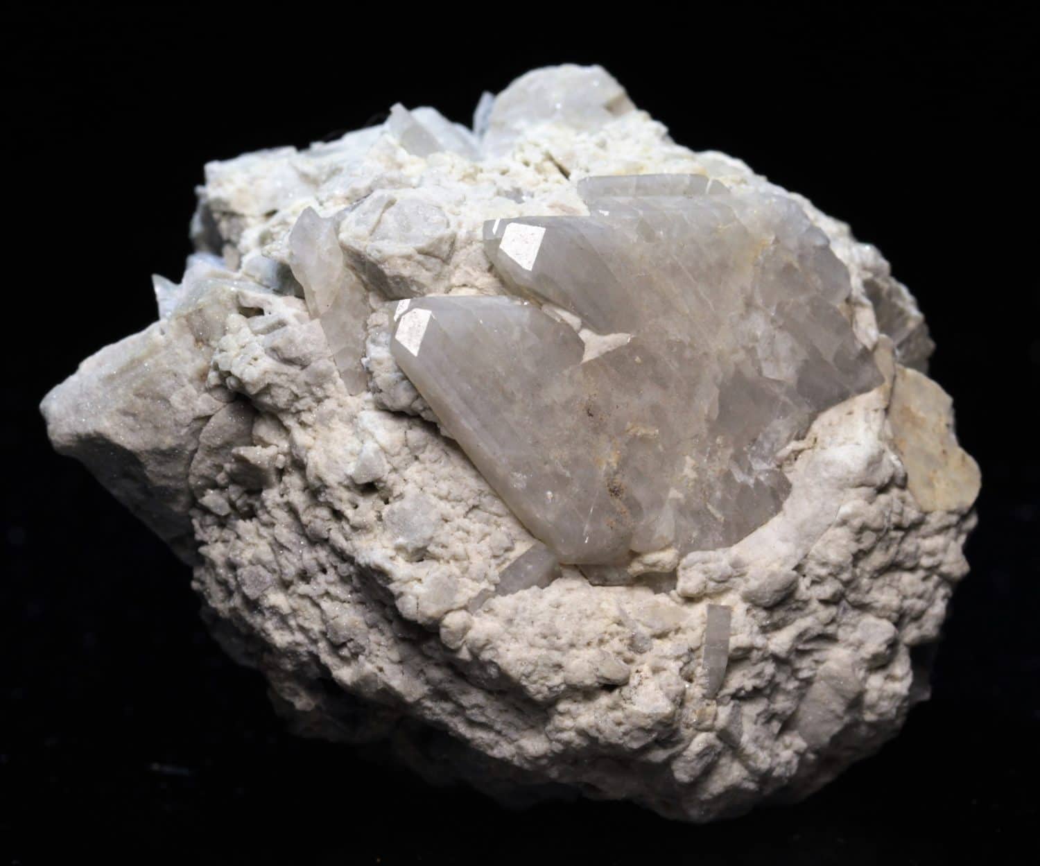 Albite avec cristaux en macle du Roc Tourné près de Modane (Savoie)