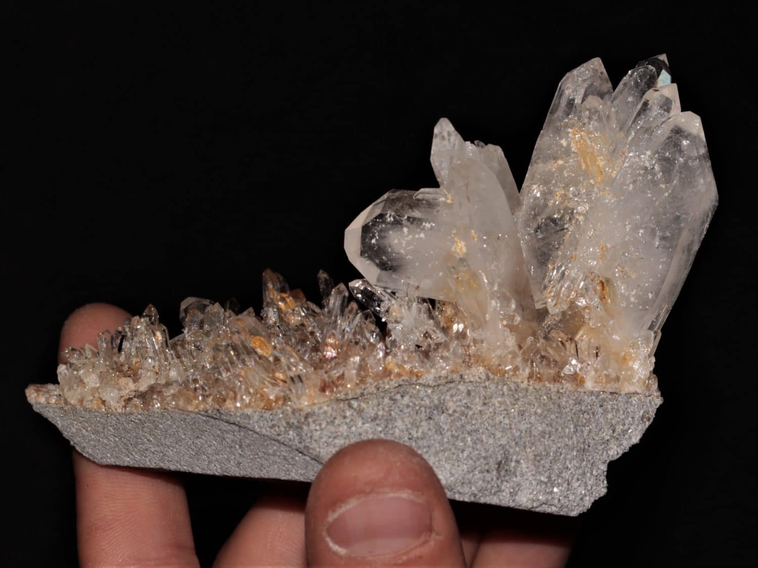 Cristaux de quartz provenant du plateau Matheysin à la Mure en Isère