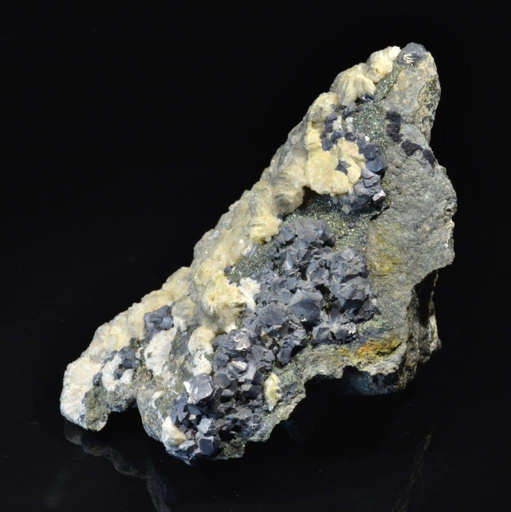 Galène, Barytine, Rochechouart, Haute-Vienne, France.