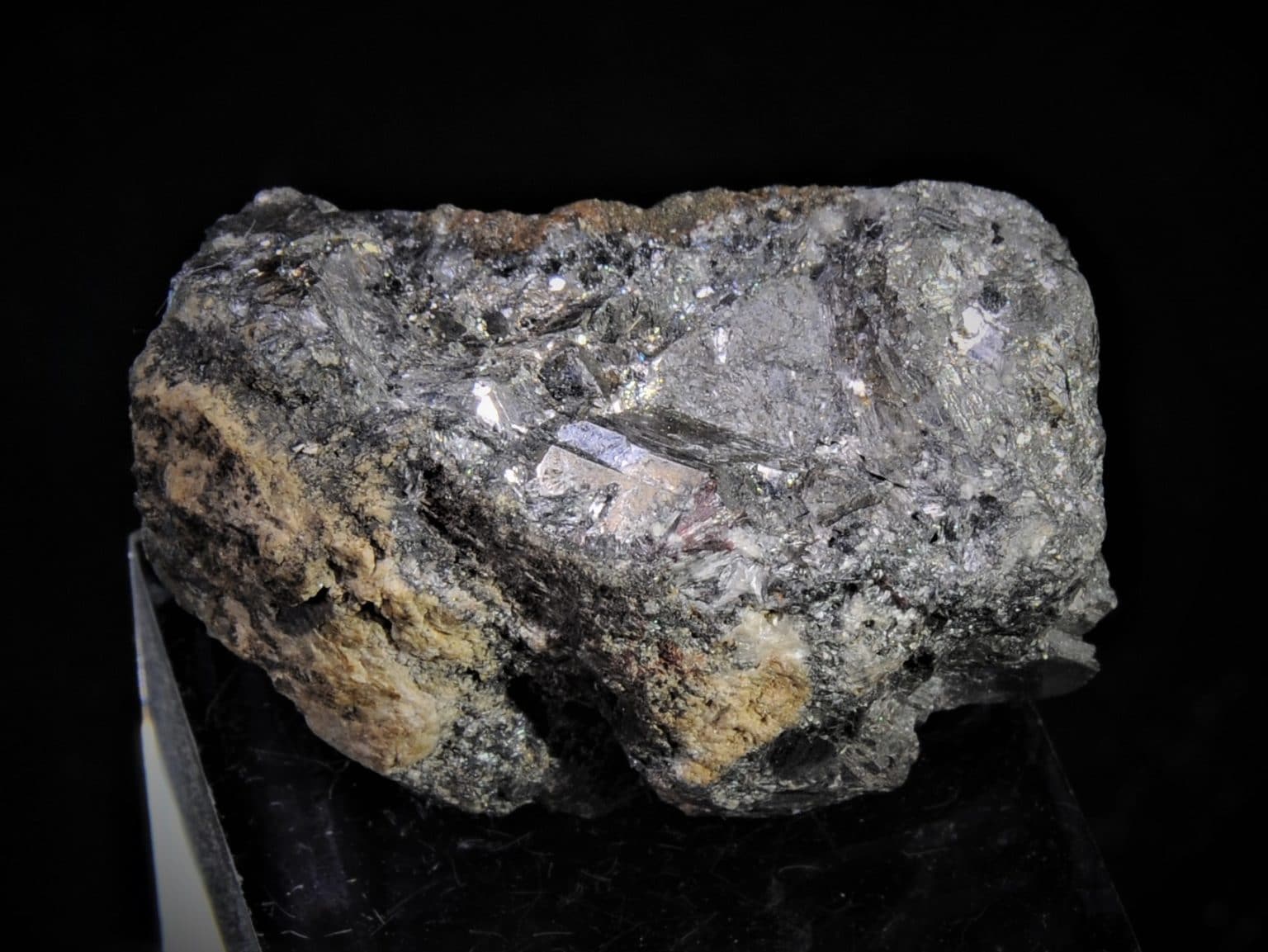 Antimoine, Valentinite, Stibine et Sphalérite, Les Chalanches, Allemont.